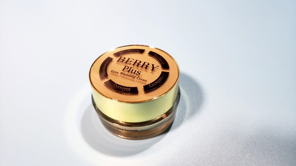 Kem 4k Berry Plus có tốt không? Đừng dại mua của shop này